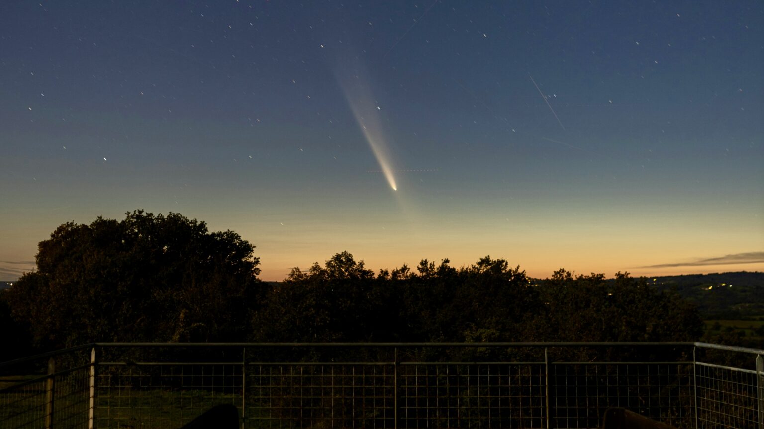 Comet 3I/ATLAS Approaches Sun, Offering Unique Insights - SCRIPT-NEWS