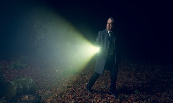 James Nesbitt Hints at Trust Issues in Netflix's 'Run Away' - SCRIPT-NEWS