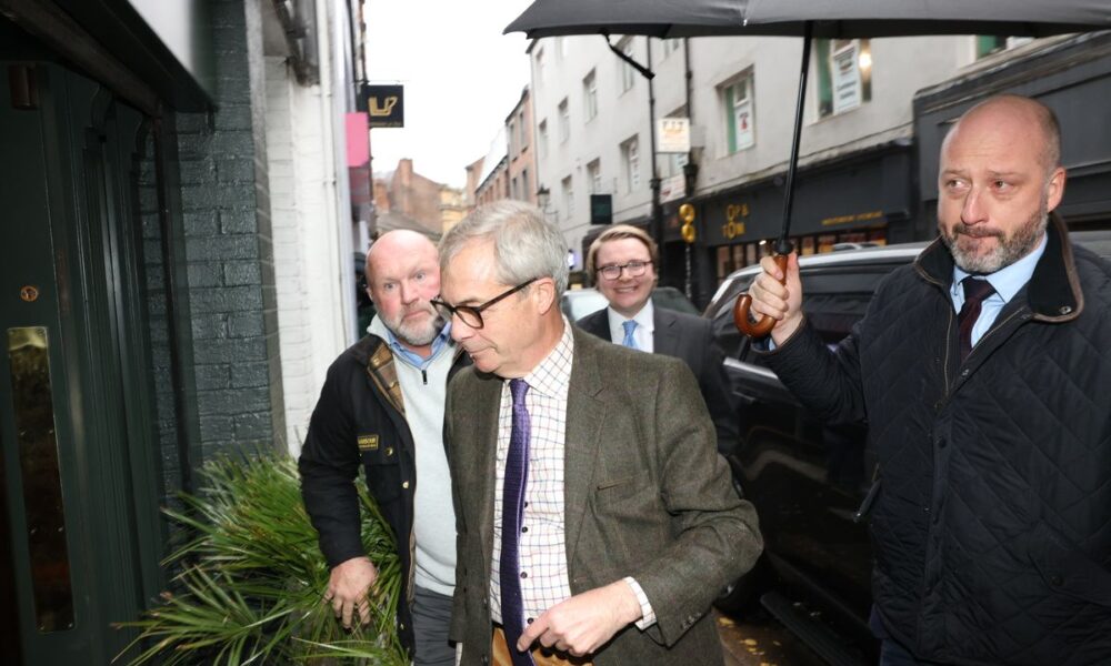 Nigel Farage Hosts Private Event in Newcastle Bar - SCRIPT-NEWS
